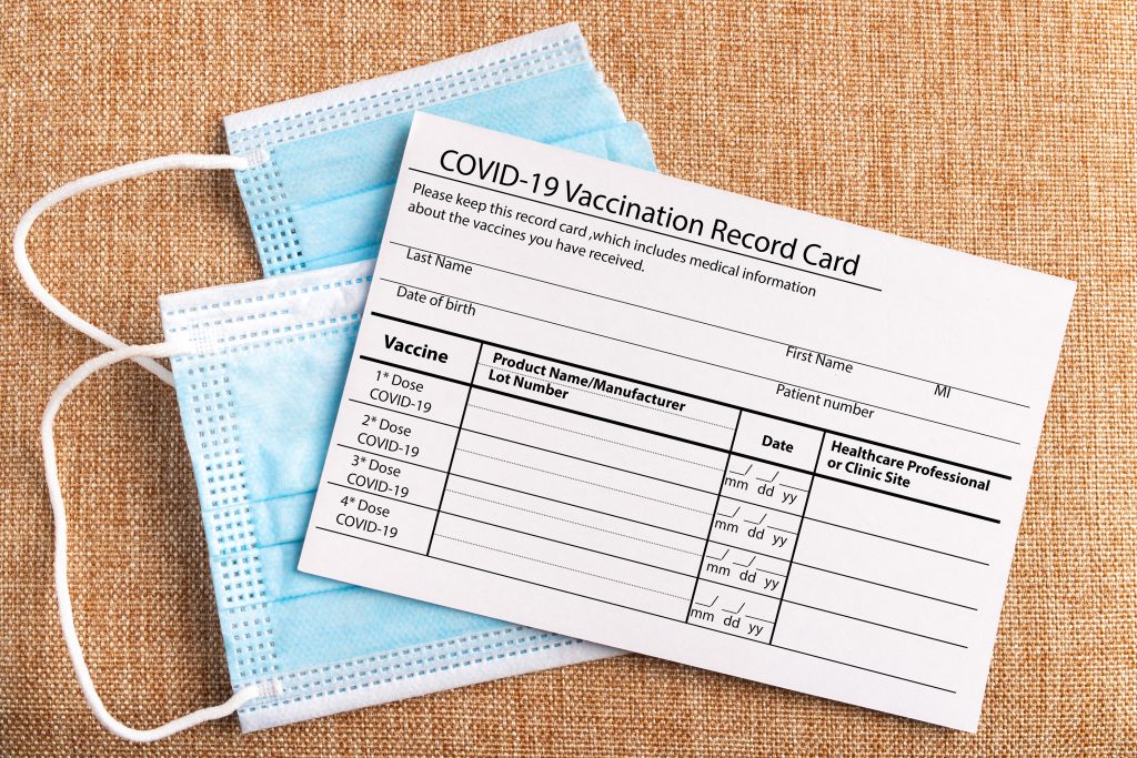 Hang on to that COVID-19 vaccination card -- it’s important | Michigan ...